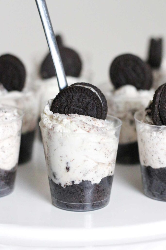 Mini Oreo Cheesecake Shots (No-Bake)