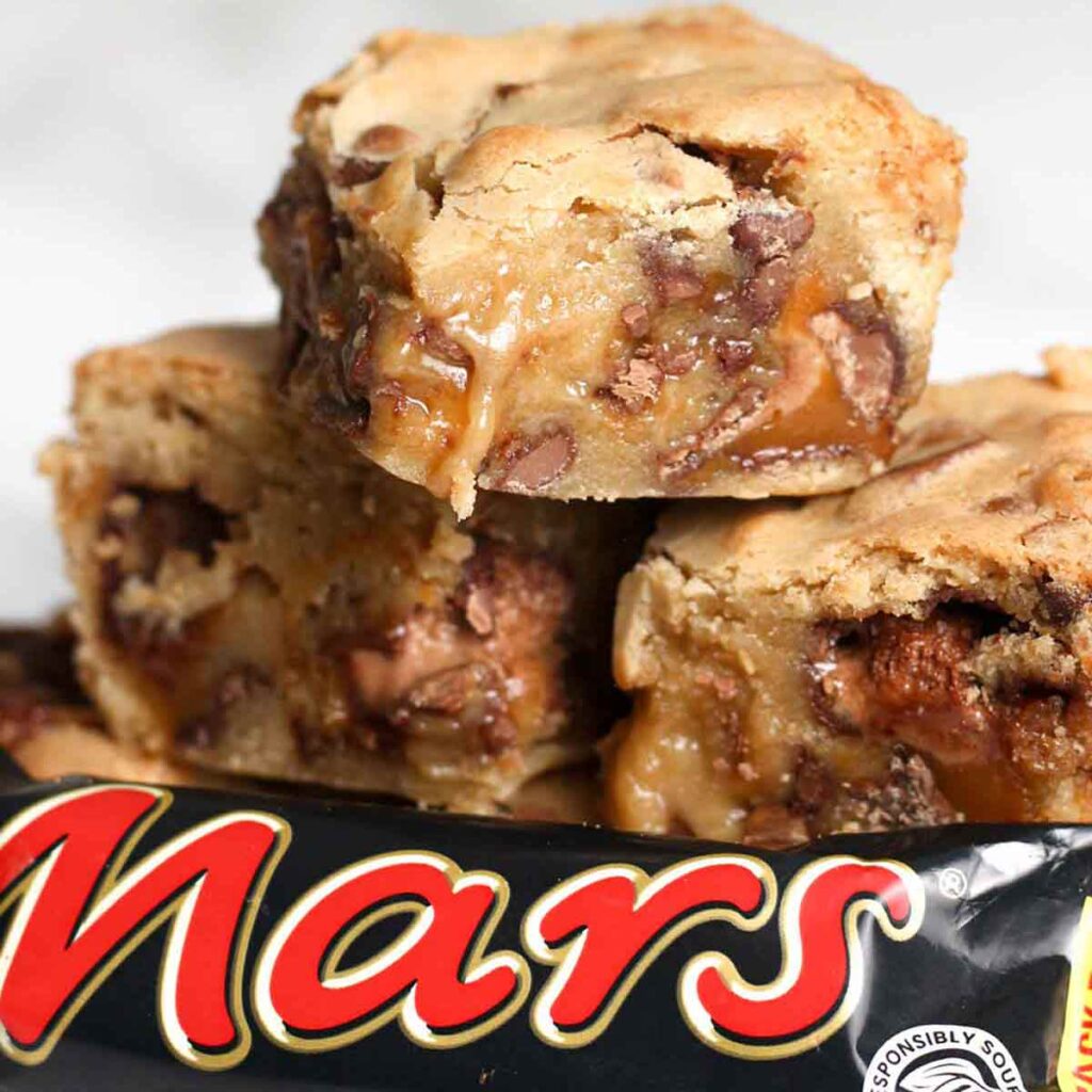Mars Bar Blondies
