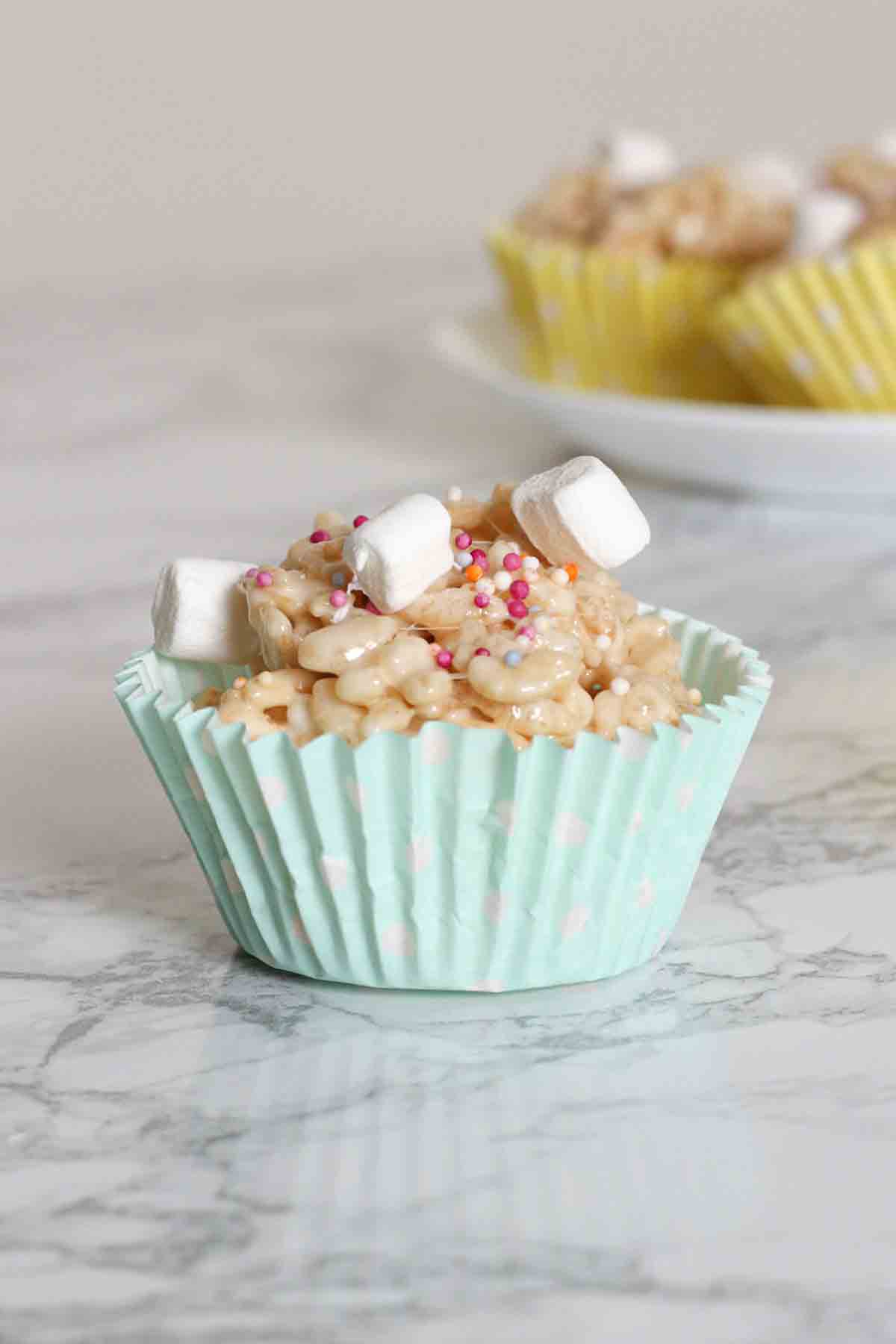 Marshmallow Rice Krispie Cakes