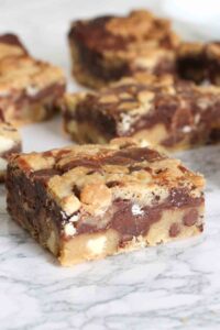 Moose Tracks Cookie Bars