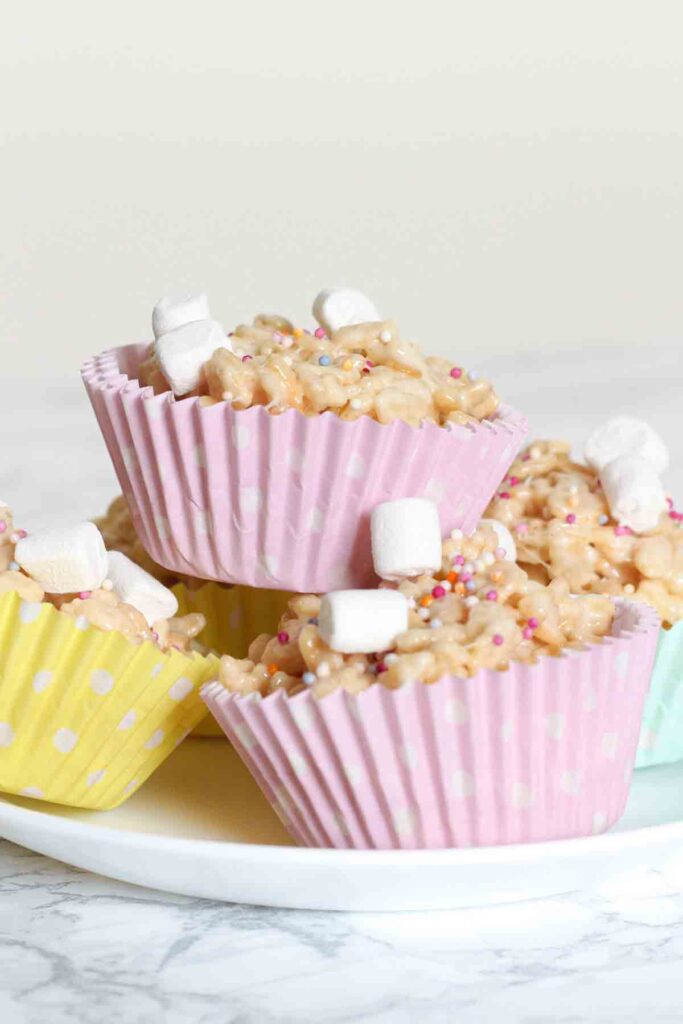 Marshmallow Rice Krispie Cakes