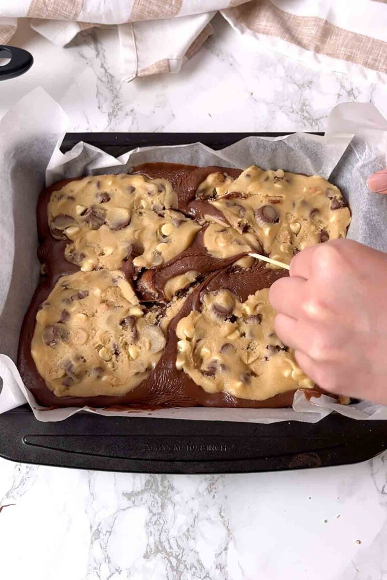 Moose Tracks Cookie Bars