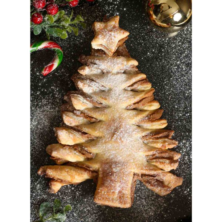 Biscoff Puff Pastry Christmas Tree